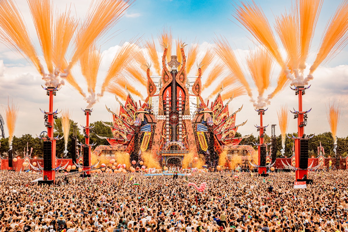 A canvas print of our Defqon.1 2023 Mainstage by day | Q-dance